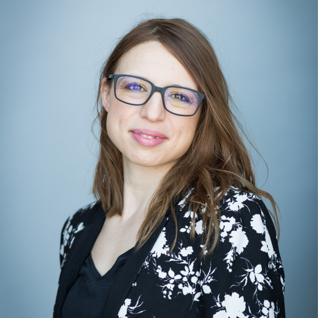 Hannah Lynn – Paper Cat Books